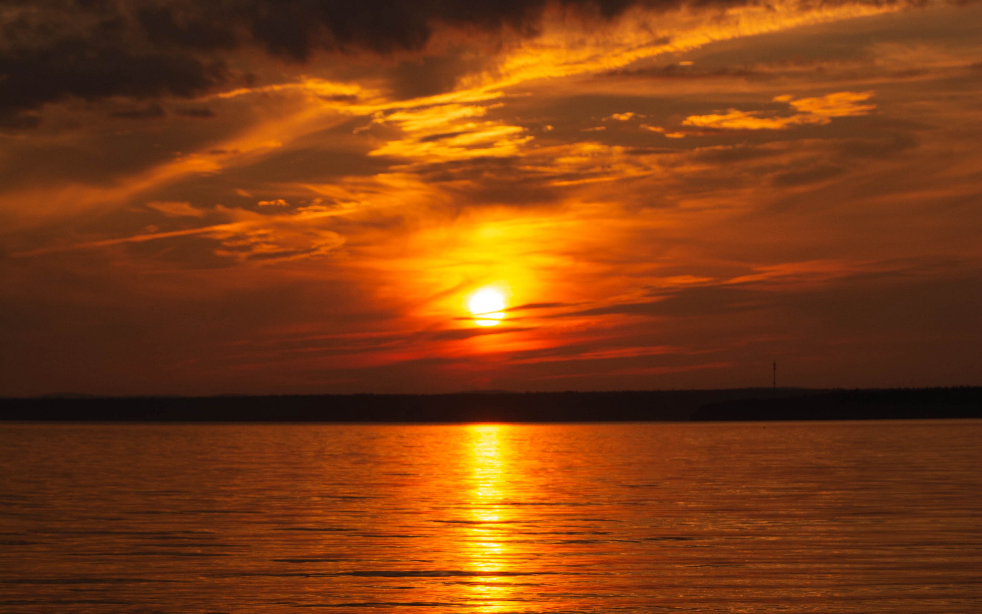 Download wallpaper 3840x2400 sea, water, sun, light, sunset, dark 4k ...