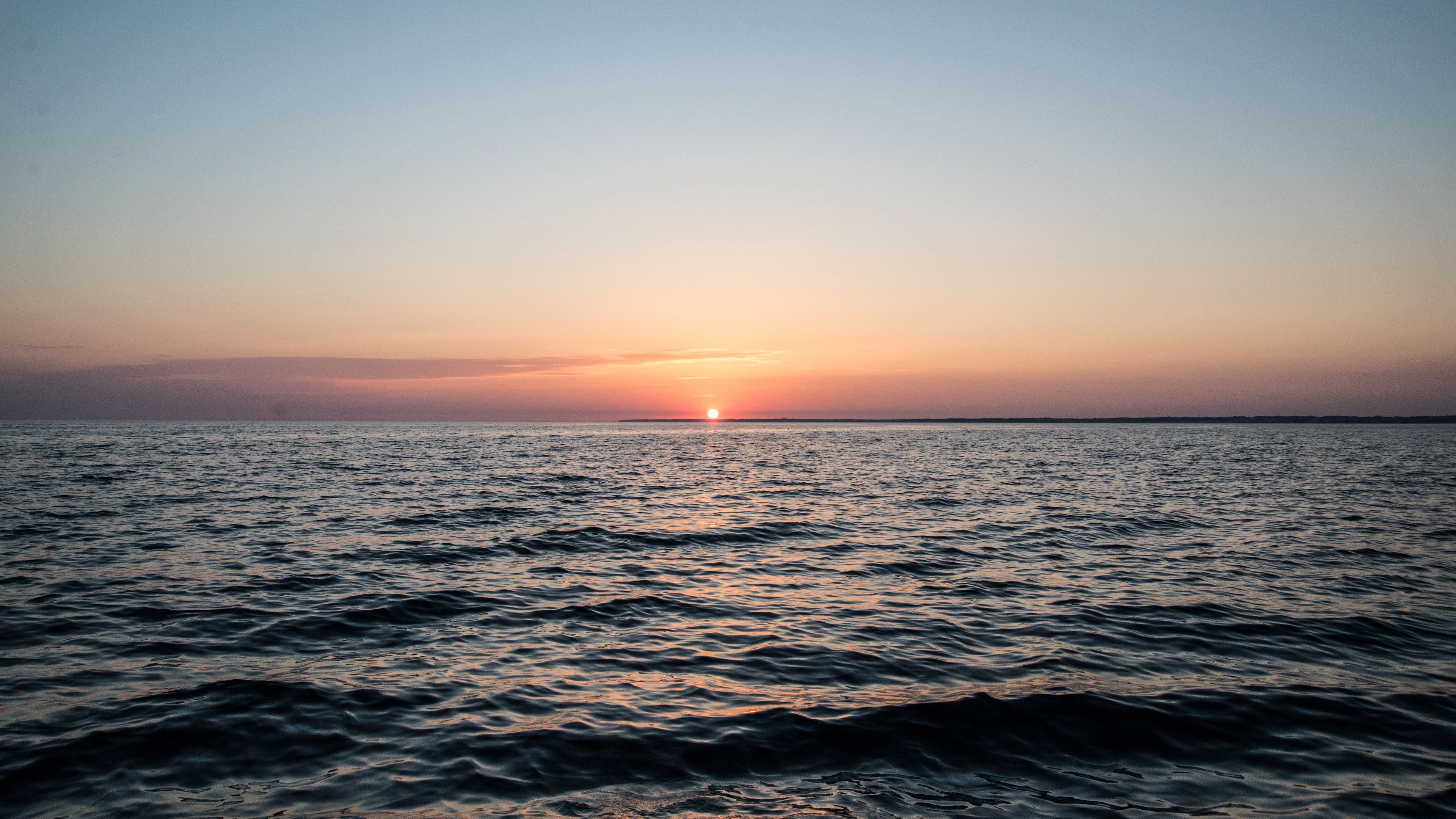 Download wallpaper 3840x2160 sea, water, waves, sun, sunset 4k uhd 16:9 ...