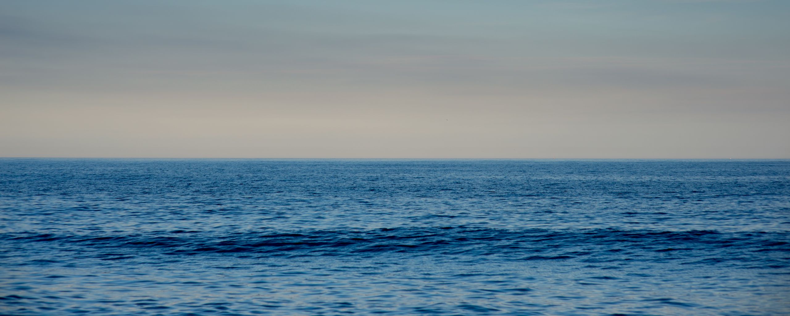 Download wallpaper 2560x1024 sea, water, waves, horizon, blue ultrawide ...
