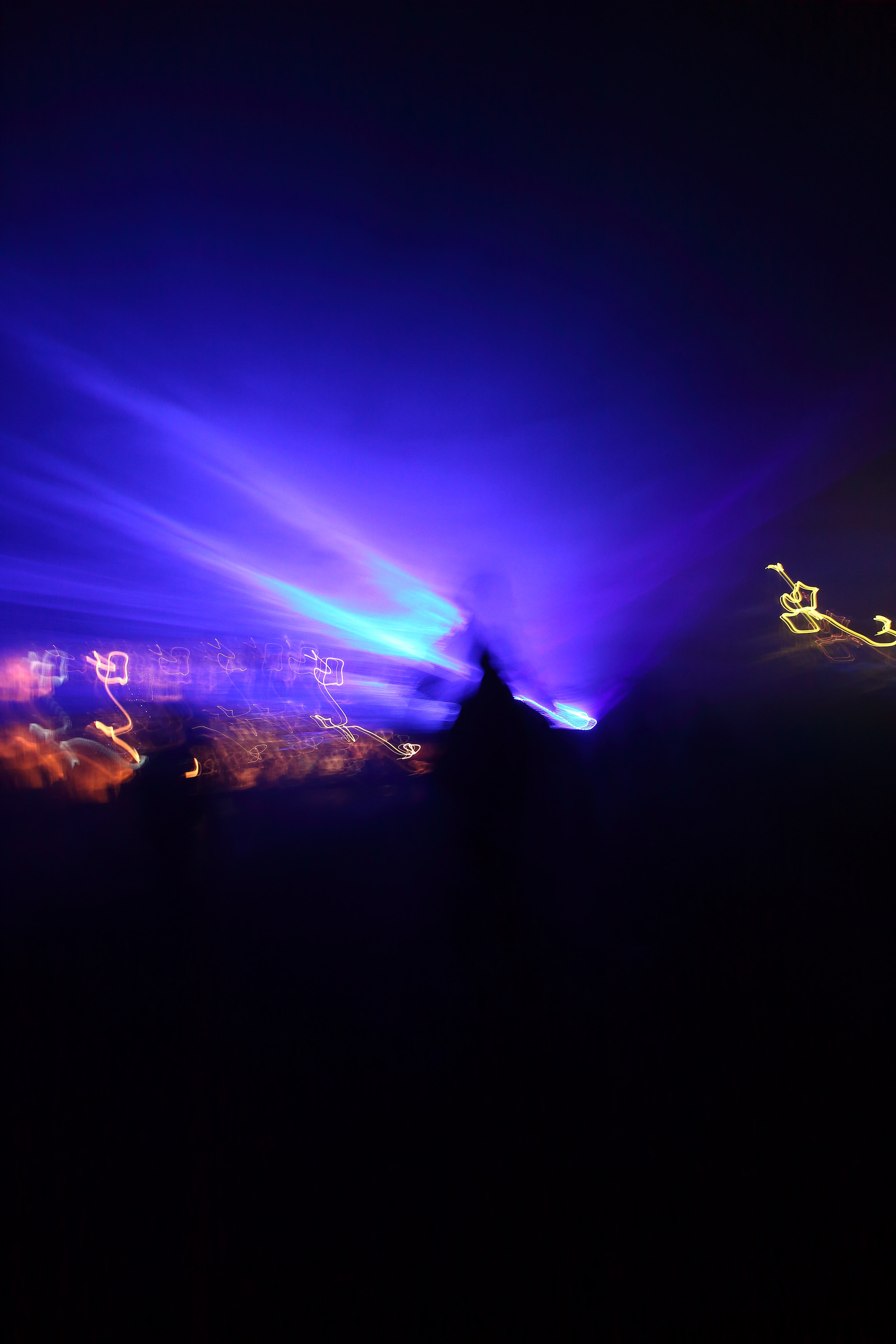 Download wallpaper 3744x5616 silhouette, motion blur, distortion ...