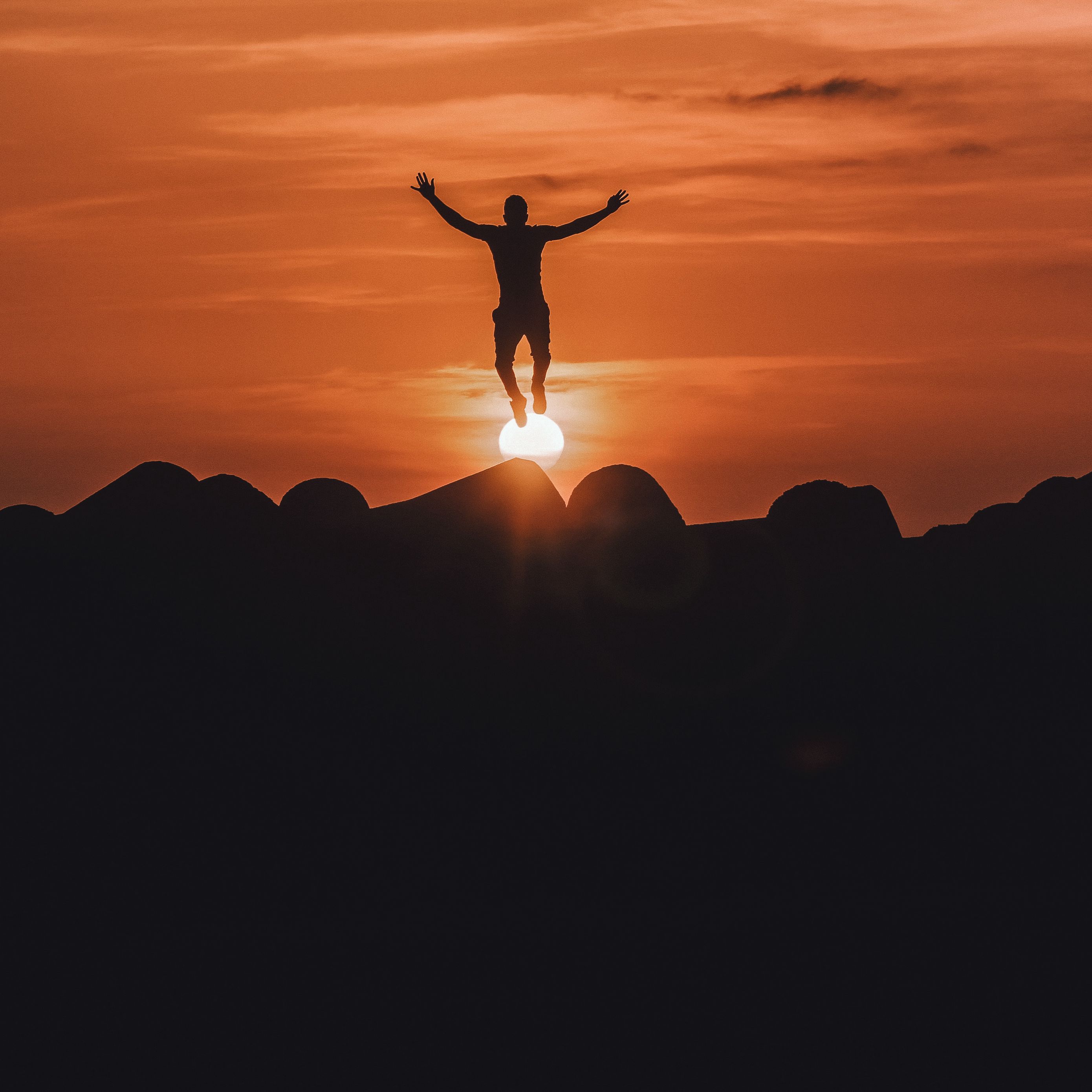 Download wallpaper 2780x2780 silhouette, mountains, jump, sunset ipad ... Download wallpaper 2780x2780 silhouette, mountains, jump, sunset ipad ...