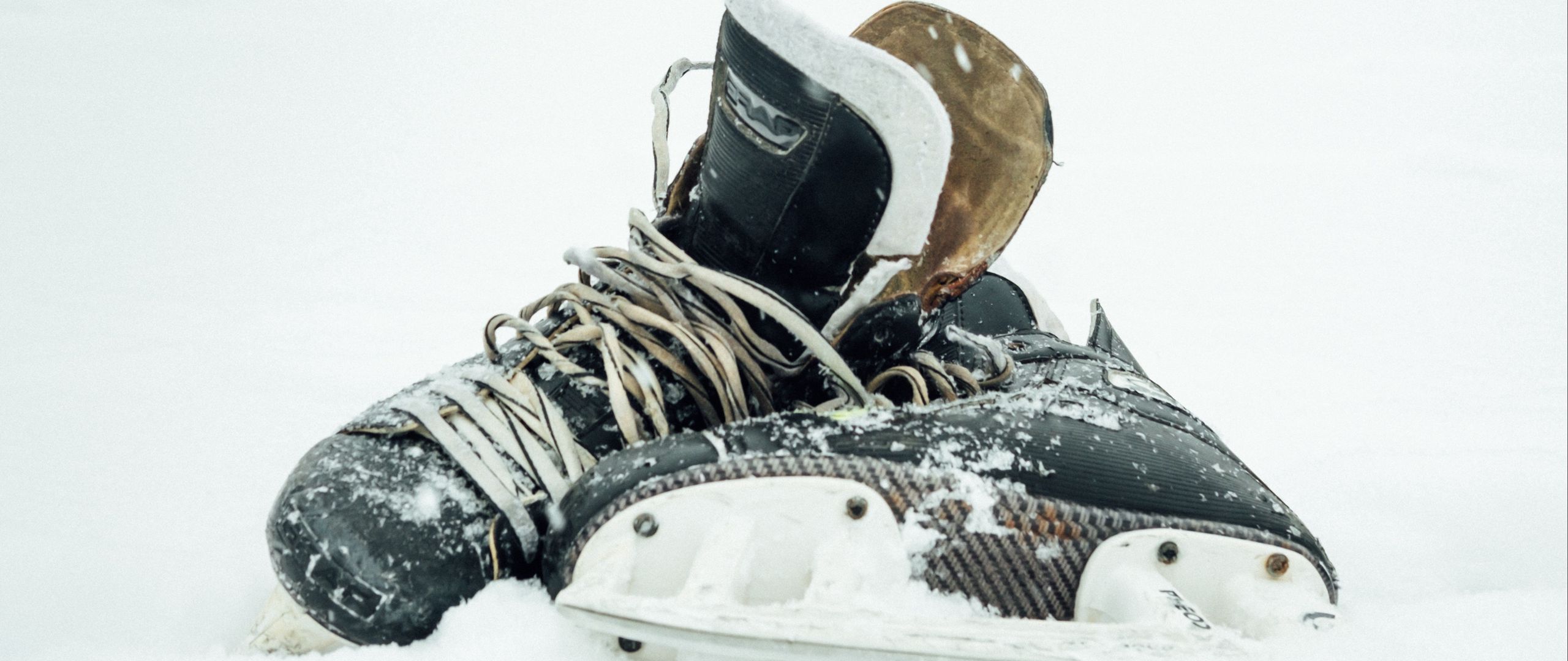 Download wallpaper 2560x1080 skates, snow, snowfall, winter dual wide ...