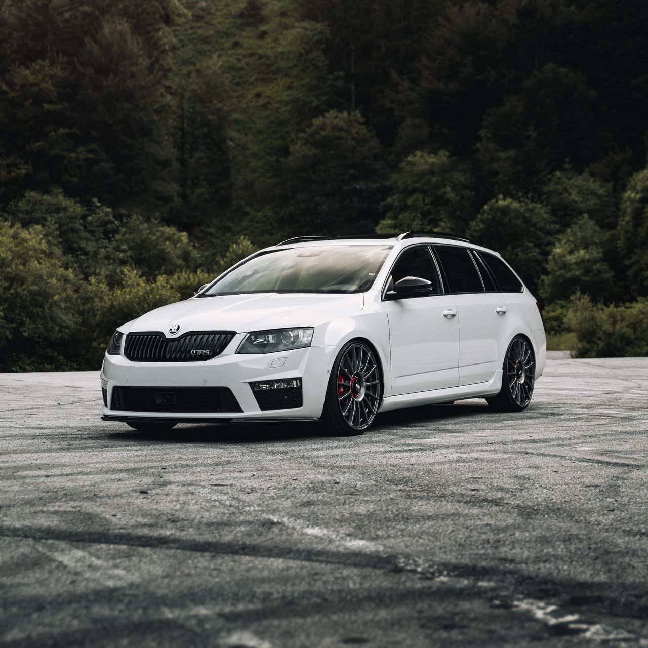 Download wallpaper 1280x1280 skoda octavia rs, skoda, car, side view ...