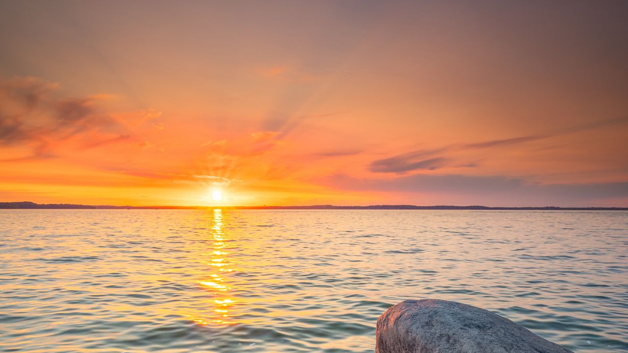 Wallpaper stones, sunset, sea, glare, sky hd, picture, image