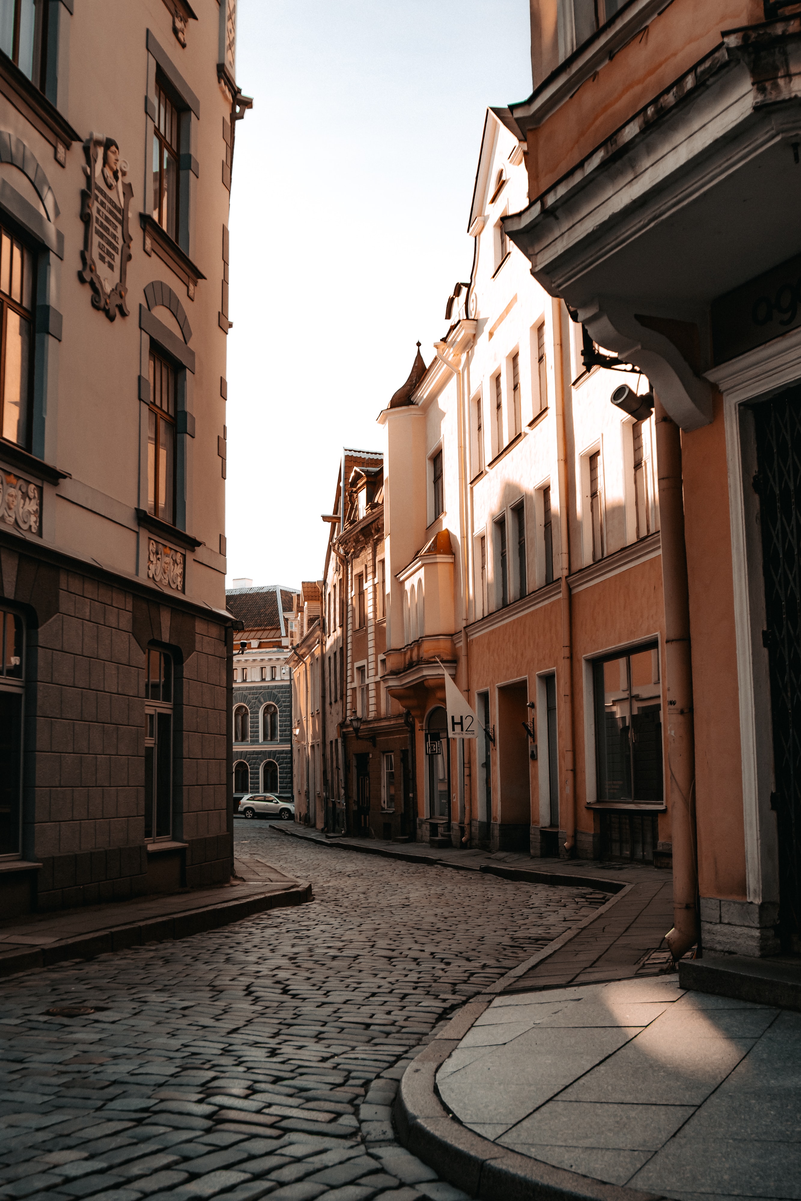 Download wallpaper 2667x4000 street, buildings, road, courtyard hd ...