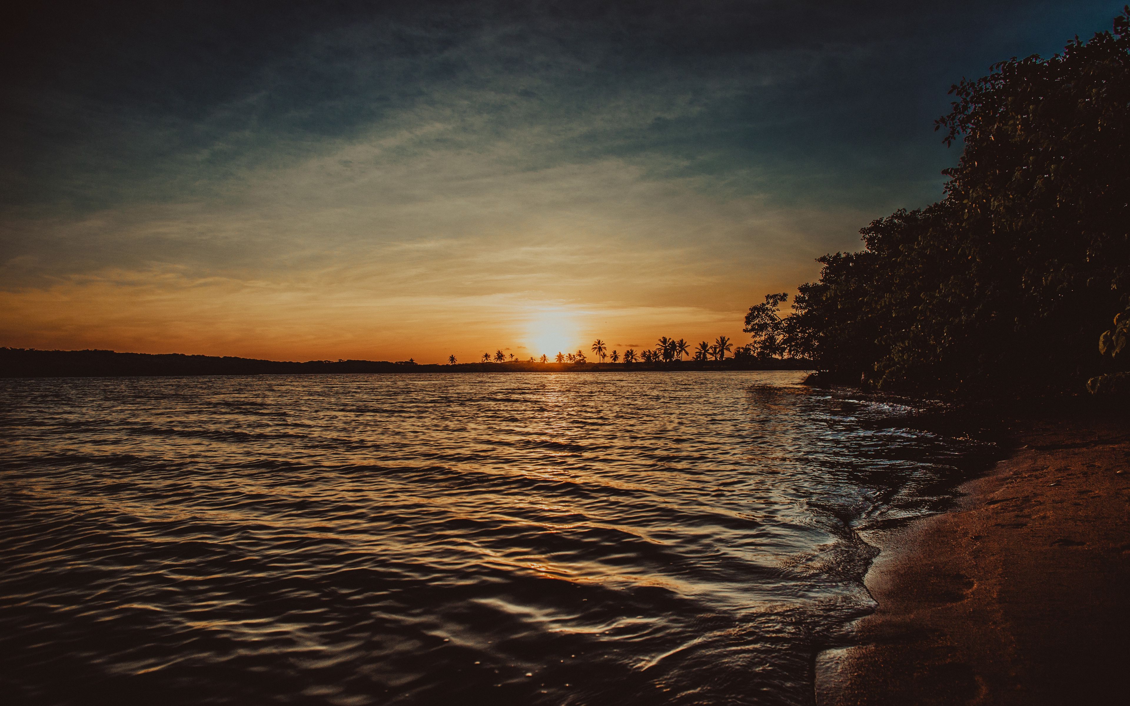 Download wallpaper 3840x2400 sunset, shore, ripples, night, horizon 4k ...