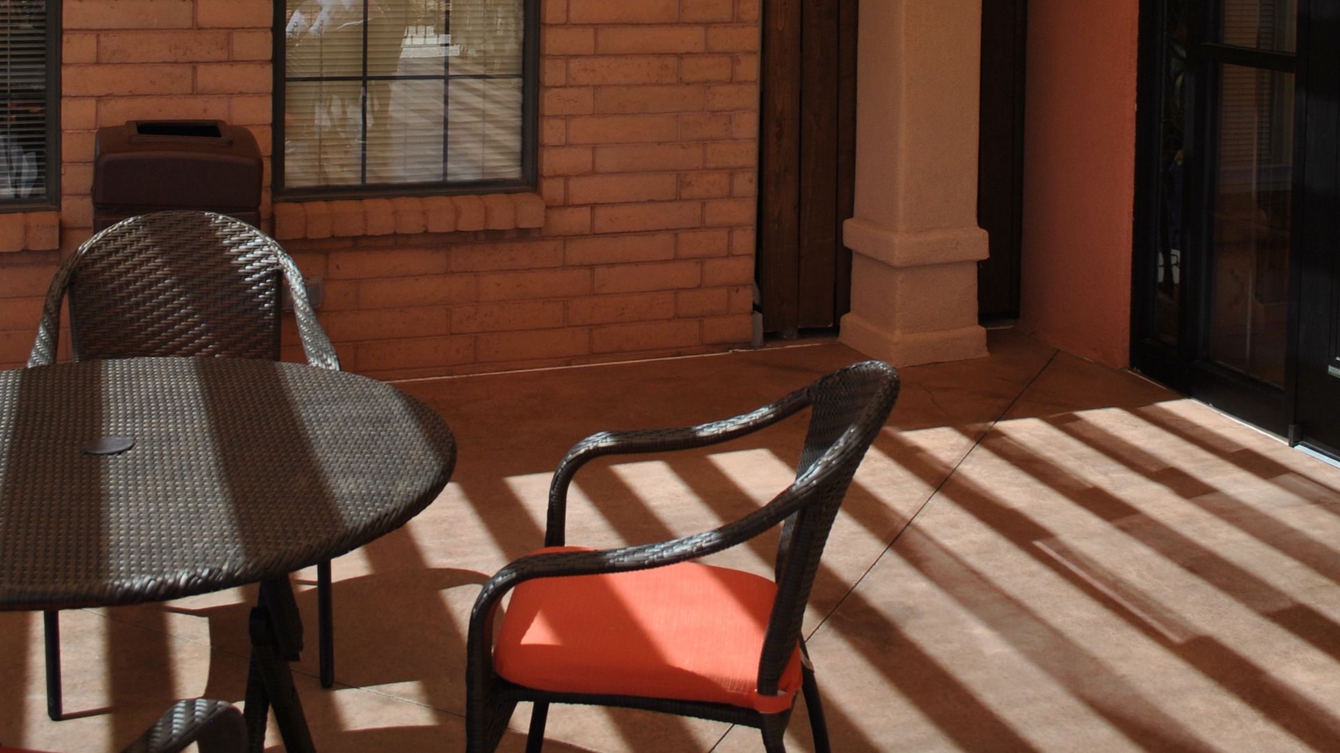 Download wallpaper 1920x1080 terrace, table, chairs, interior full hd ...