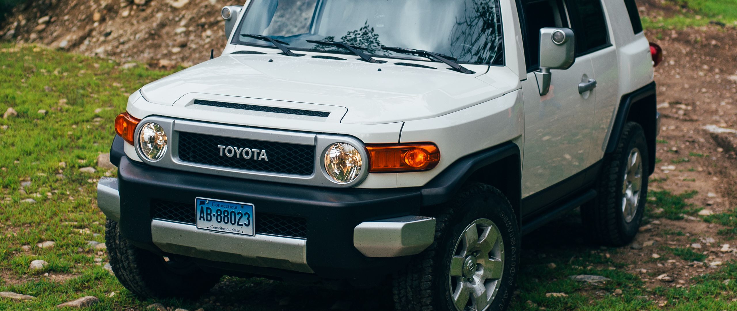 Download wallpaper 2560x1080 toyota fj cruiser, toyota, car, suv, gray ...