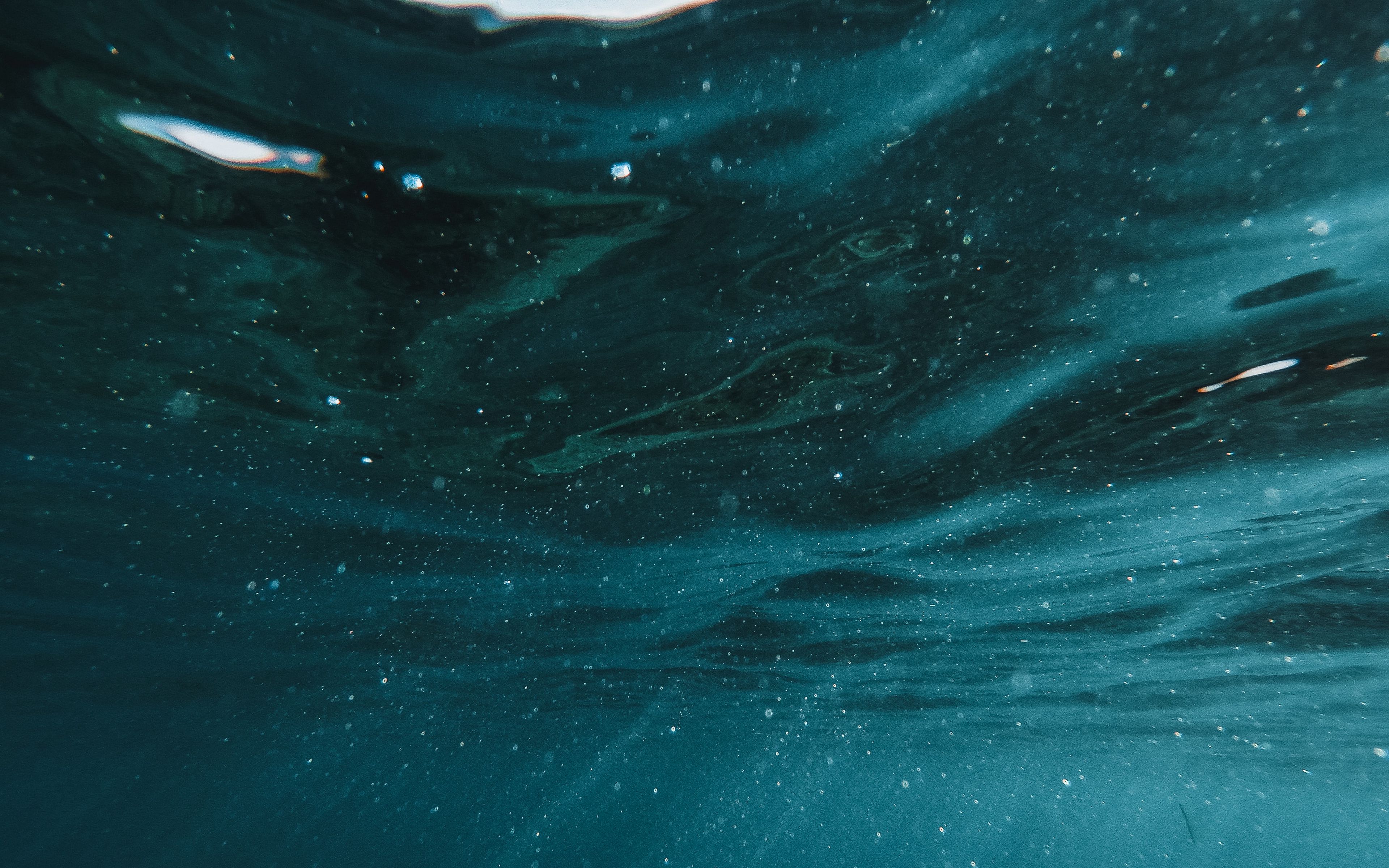 Download wallpaper 3840x2400 water, rays, bubbles, dark 4k ultra hd 16: ...