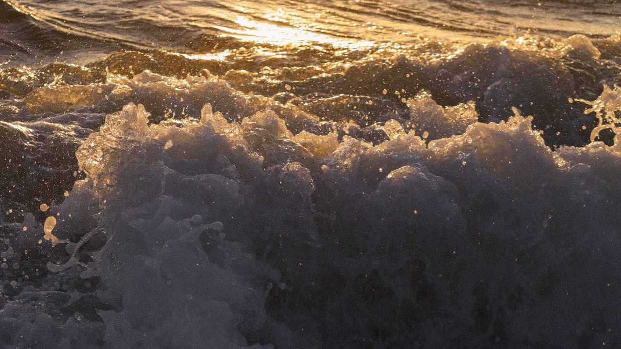 Wallpaper water, waves, spray, sea hd, picture, image