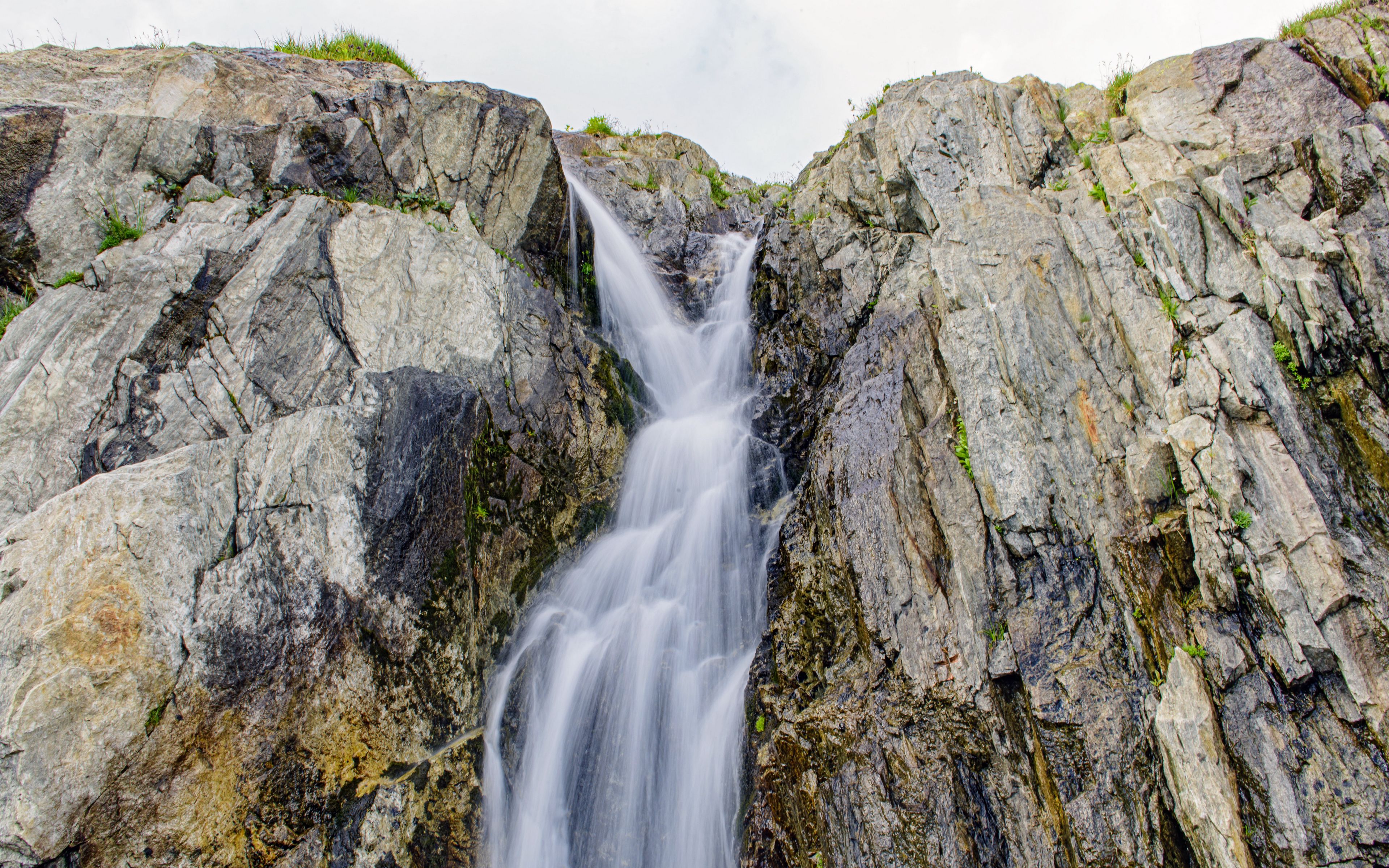 Download wallpaper 3840x2400 waterfall, rocks, stones, stone, sky 4k ...