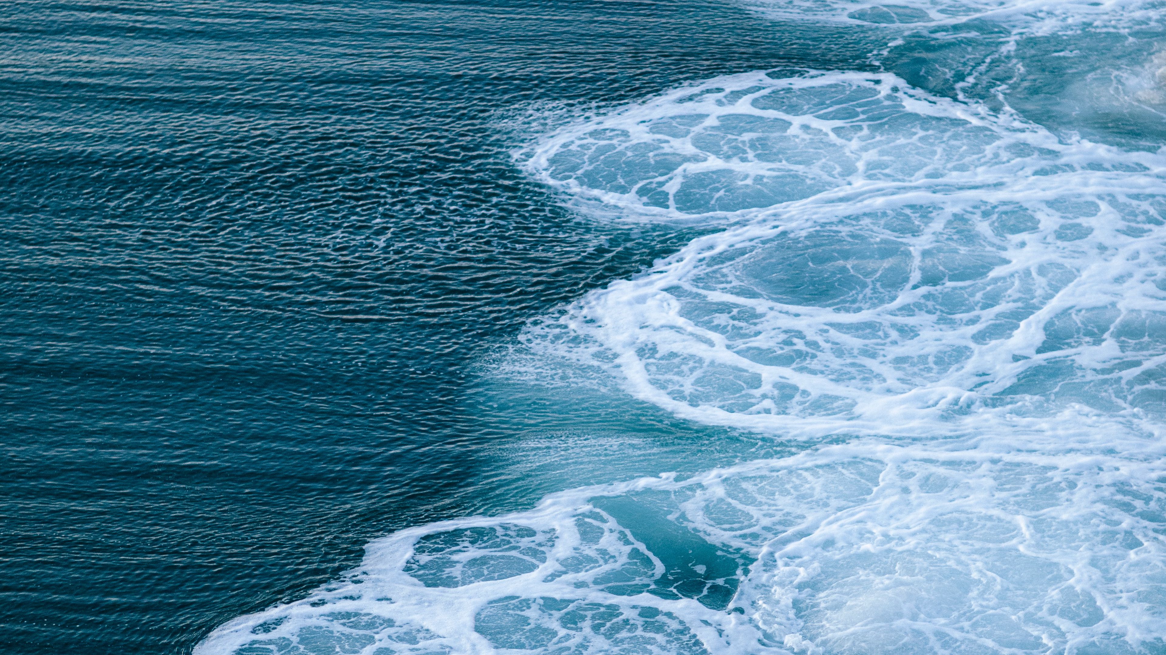 Download wallpaper 3840x2160 waves, ocean, water 4k uhd 16:9 hd background